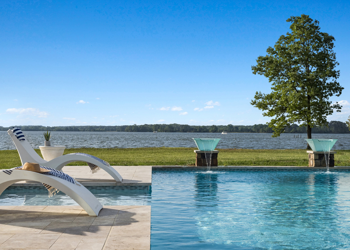 Chesapeake Bay Home Makes the Most of a Tight Lot With Magnificent Views - Ocean Home magazine