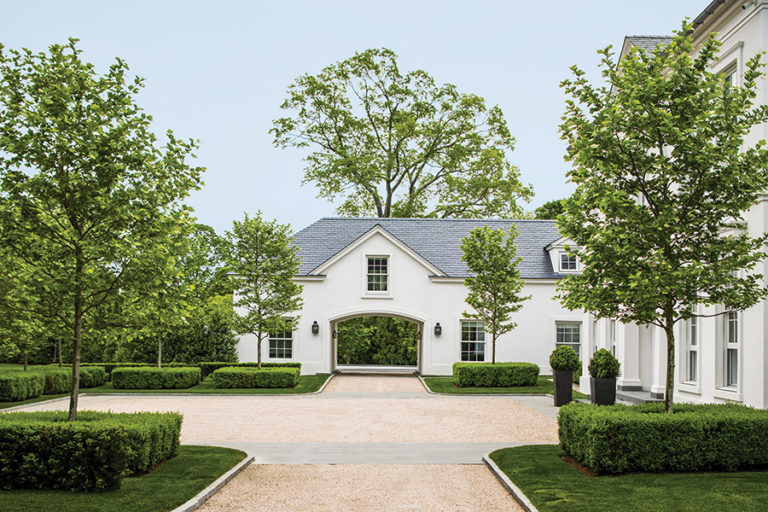 Architect Mark Finlay's Design Is Restrained And Regal On Long Island ...