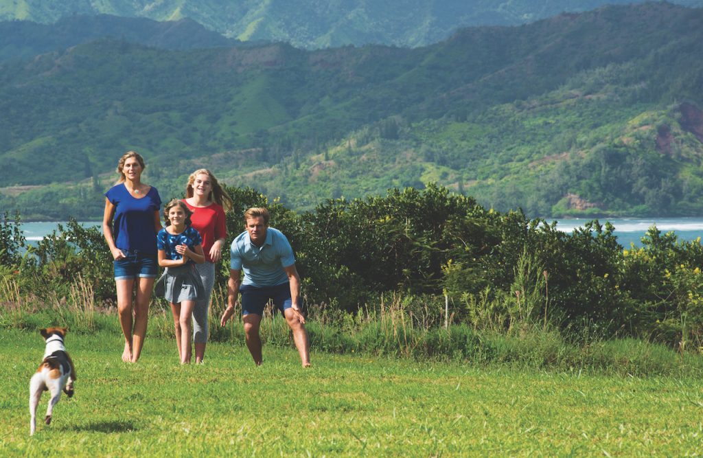 At Home In Hawaii (And Malibu) With Laird Hamilton And Gabby Reece ...