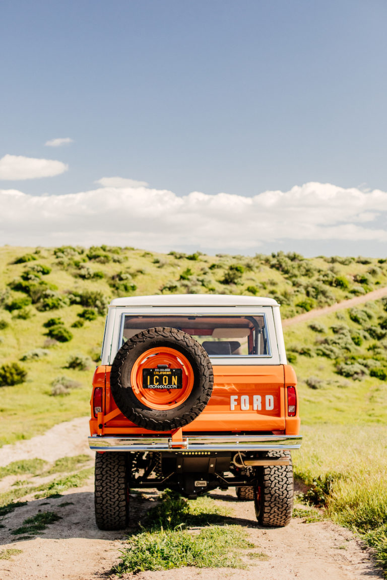 Retro Rad - Ocean Home magazine