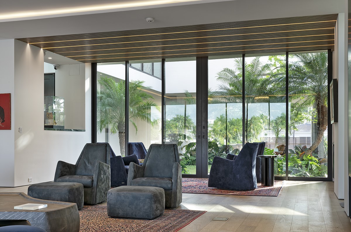 Modern Miami Home by Max Strang Overlooks Biscayne Bay - Ocean Home ...