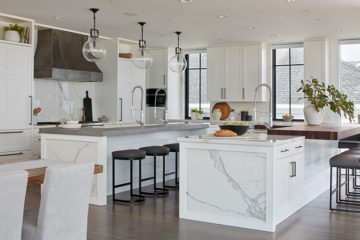 Bright and Spacious Coastal Interior Designs - Ocean Home magazine