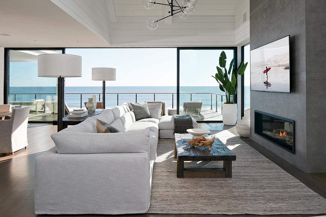 Bright and Spacious Coastal Interior Designs - Ocean Home magazine