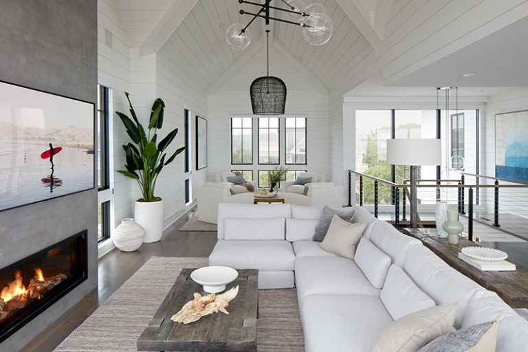 Bright and Spacious Coastal Interior Designs - Ocean Home magazine