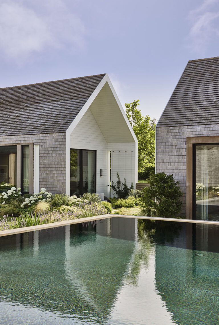 A Nantucket Family Compound Deconstructs and Reimagines Traditional ...