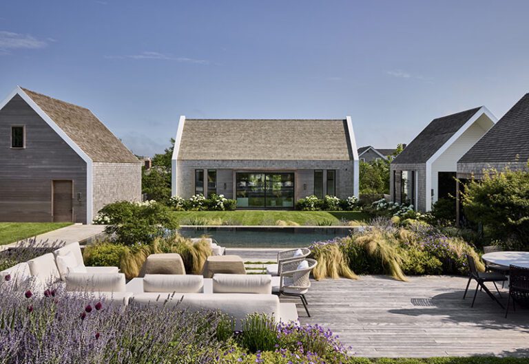 A Nantucket Family Compound Deconstructs and Reimagines Traditional ...