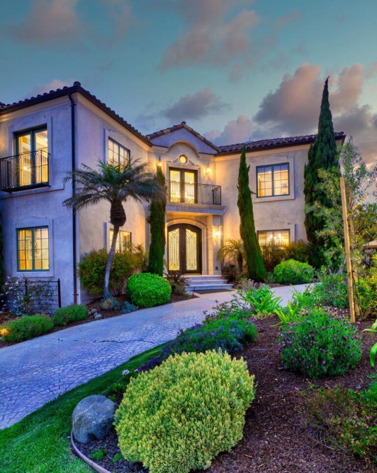 Take a Look Inside Modern Family Producer's SoCal Home That Just Sold ...