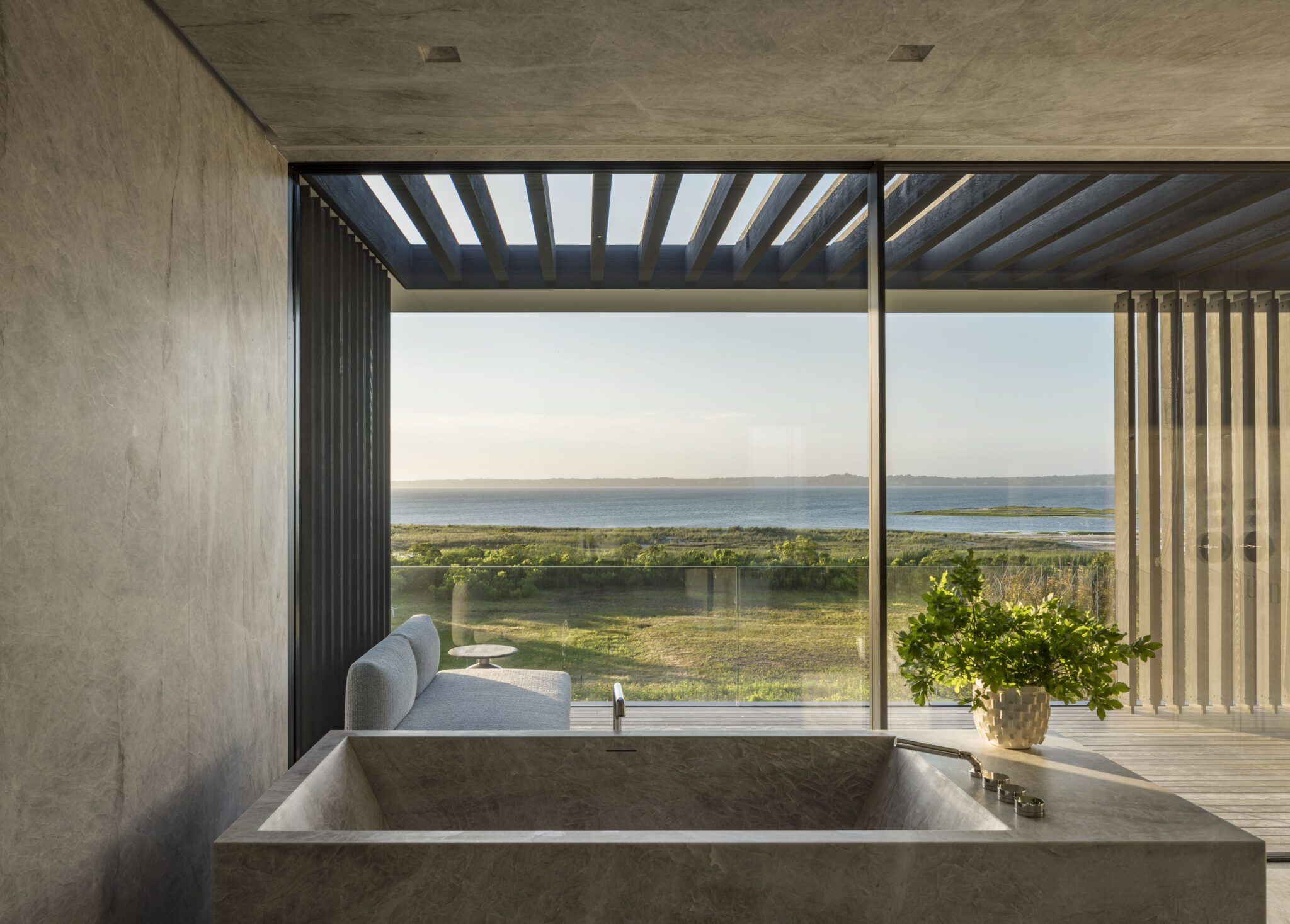 Modern Lines and Restorative Landscaping Make a Hamptons Home Shine ...