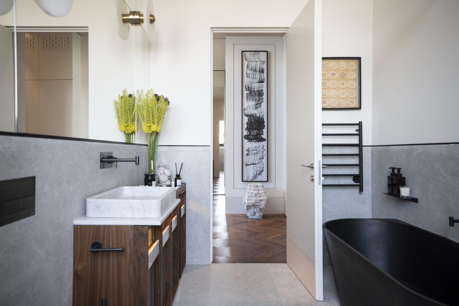 Tel Aviv Penthouse Gets a Lift From Fearless Design Choices and ...