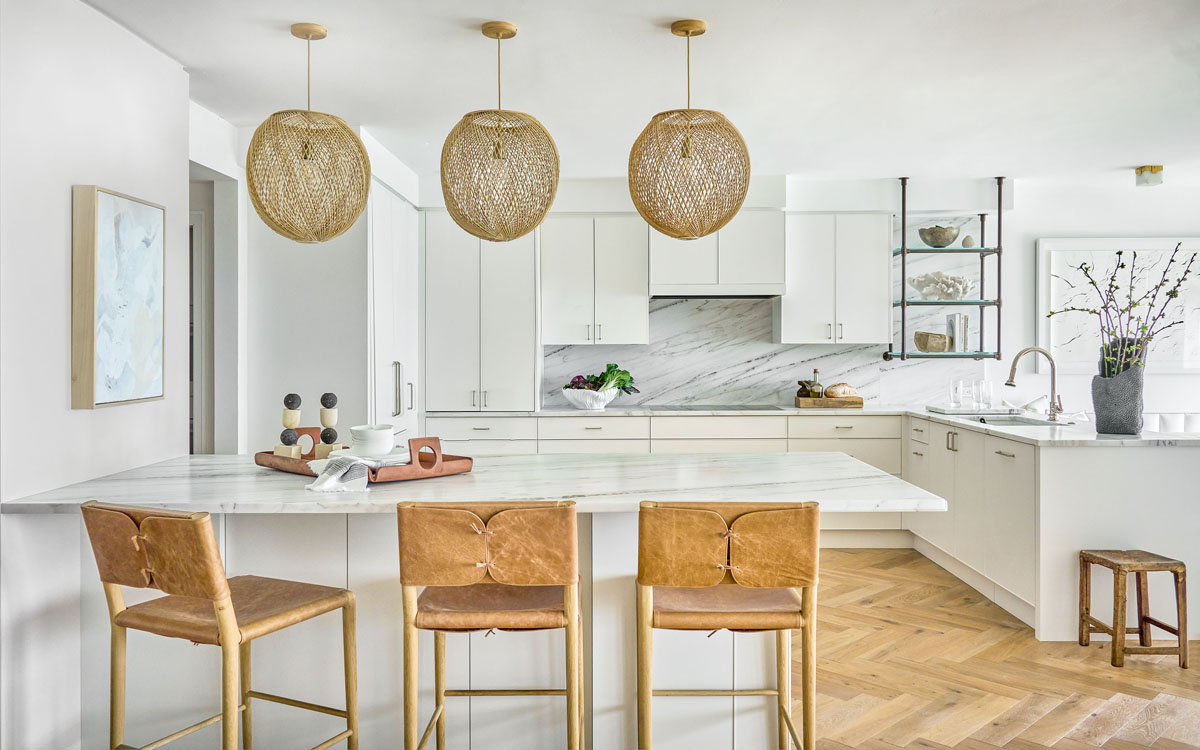 Airy Whites and Natural Textures Bring SoCal Vibes to a Gulf Coast ...