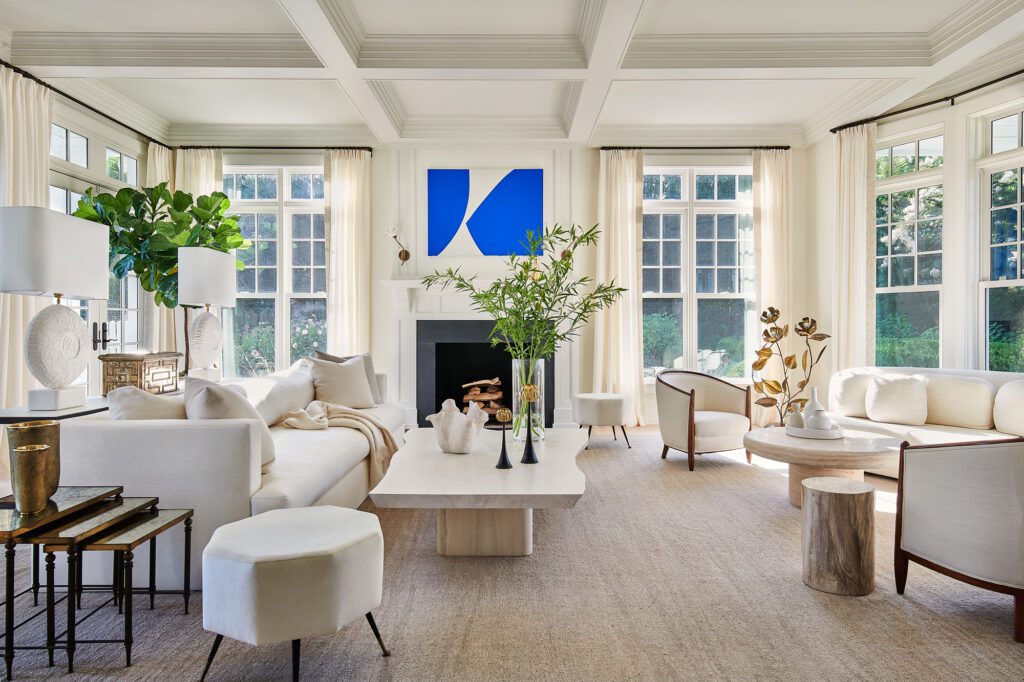Hamptons Shingle-Style Retreat Transformed with Modern Interior Design ...